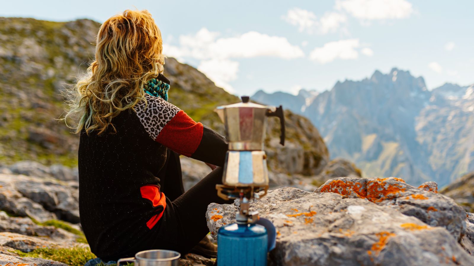 Biwak: od wyboru miejsca po przygotowanie posiłku - Mountain.com.pl